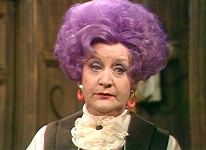 Mollie Sugden: 1922-2009 | Den of Geek