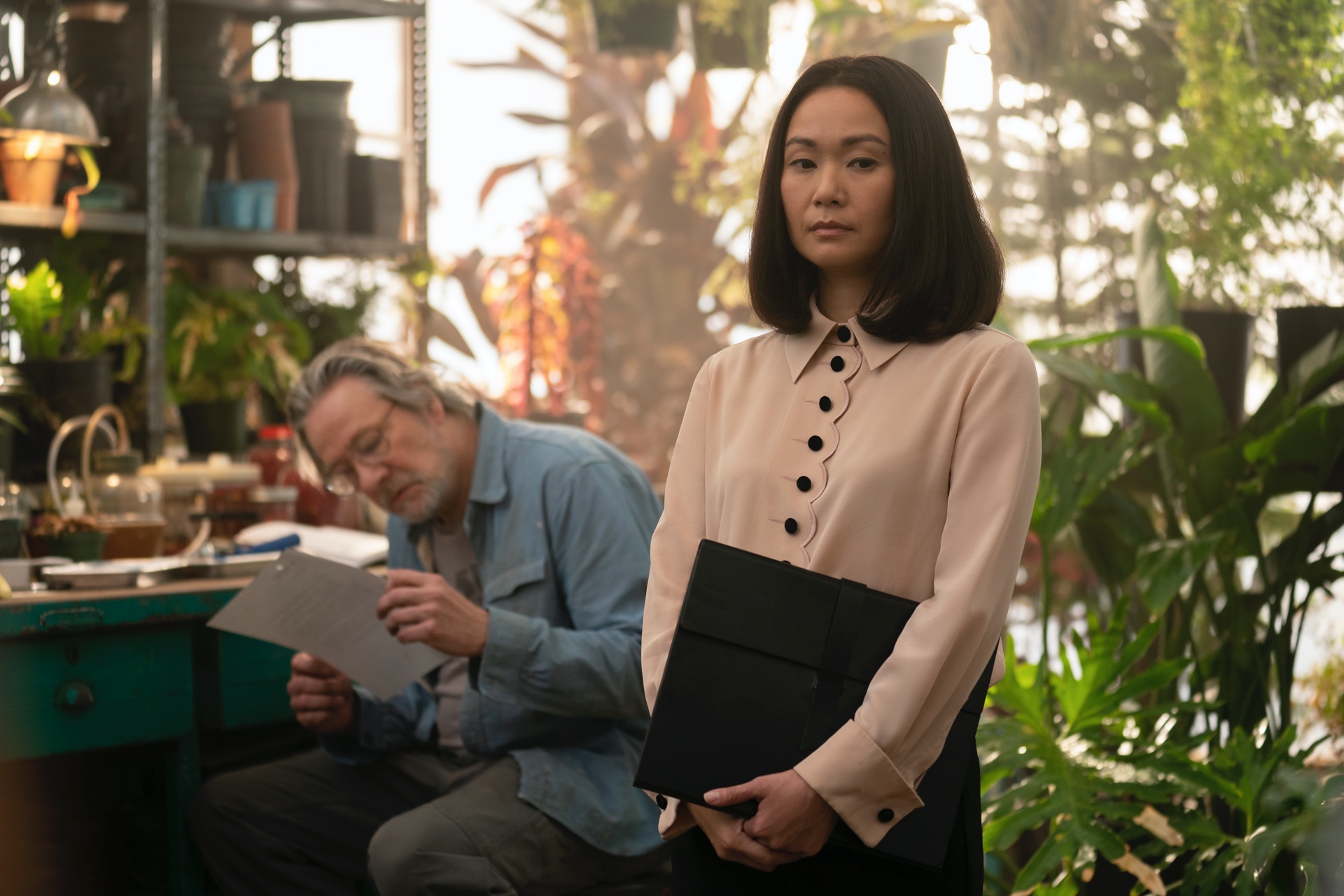 Homecoming Season 2 Review (Spoiler-Free) | Den of Geek Homecoming Season 2 Review (Spoiler-Free) | Den of Geek